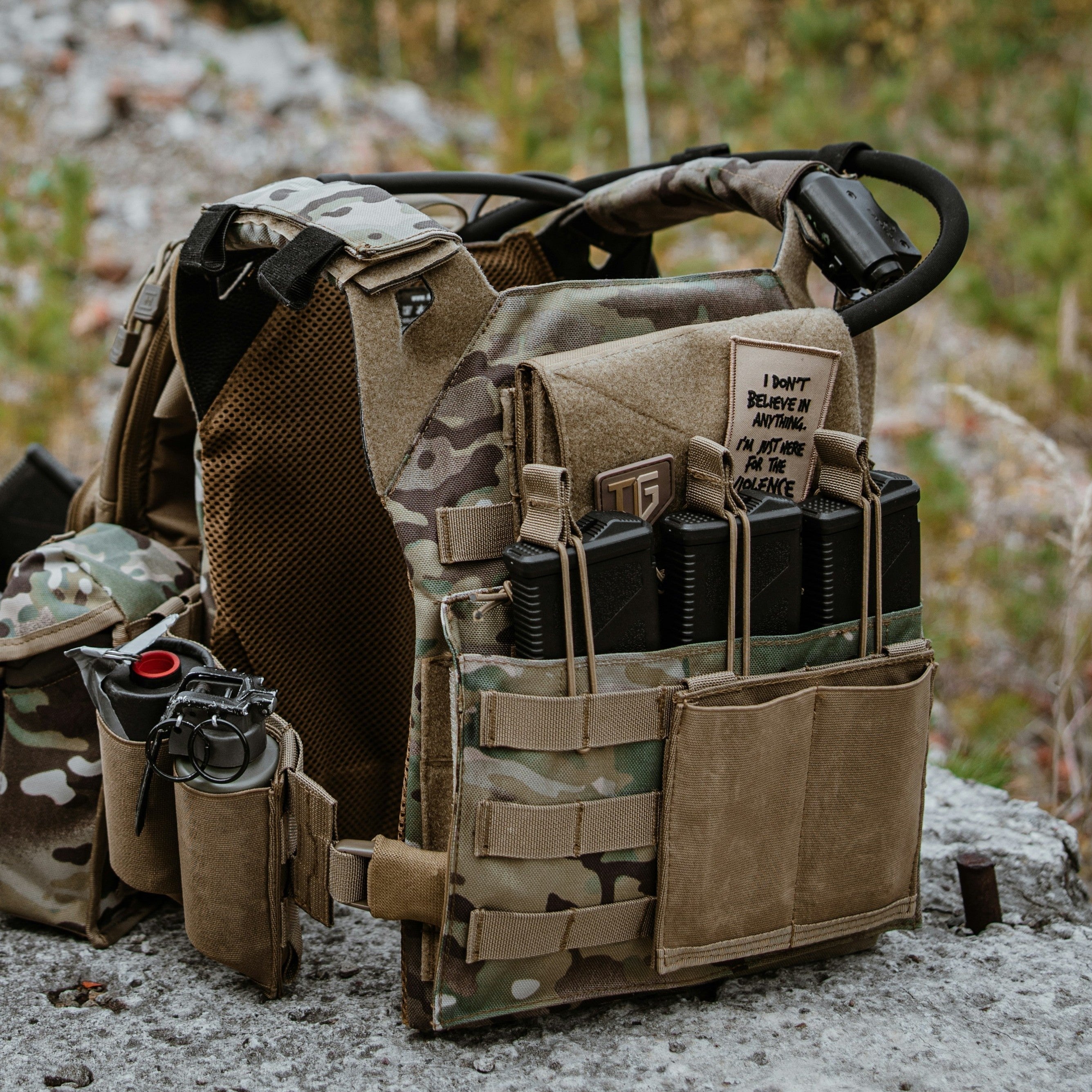 PLATE CARRIERS AND CHEST RIGS – Forward Tactical Innovations